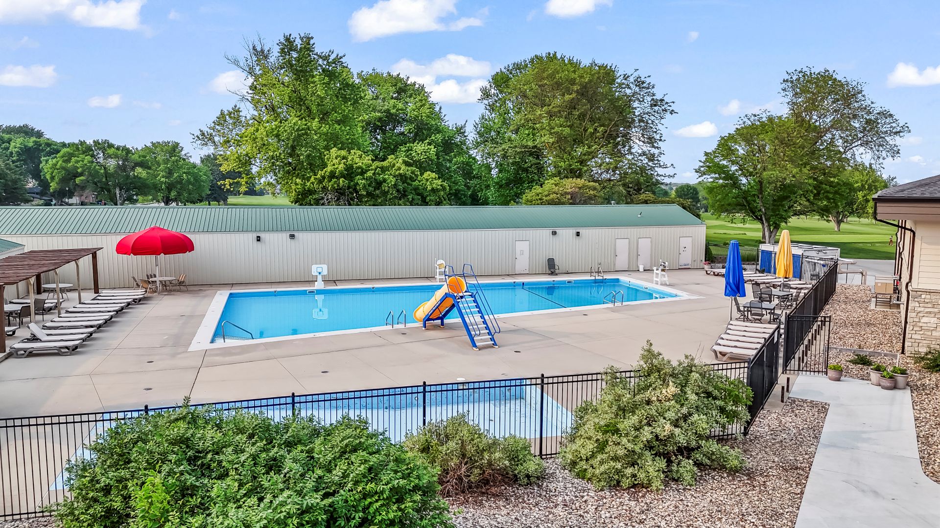 Swimming Pool | Hillcrest Golf & Country Club